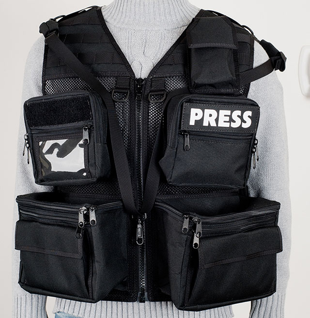 Want to Carry All Your Gear in a Single Photo Vest? | The Dream Within ...